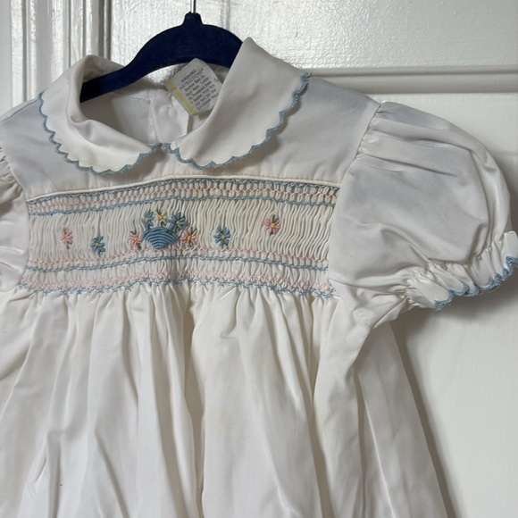 Vintage | Dresses | Vtg Baby Girl Smocked White Dress 2m | Poshmark